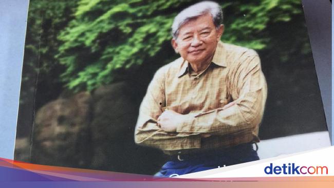 Mantan Hakim Agung Adi Andojo Wafat