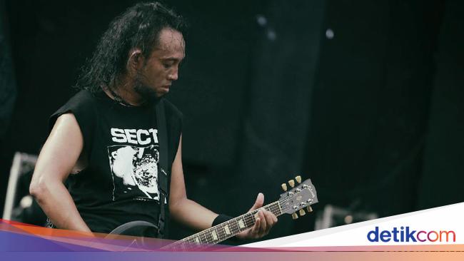 Eben Burgerkill Meninggal Dunia