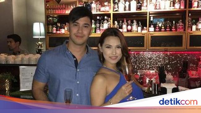 Maria Ozawa Ucapkan Selamat Puasa untuk Nikita Mirzani