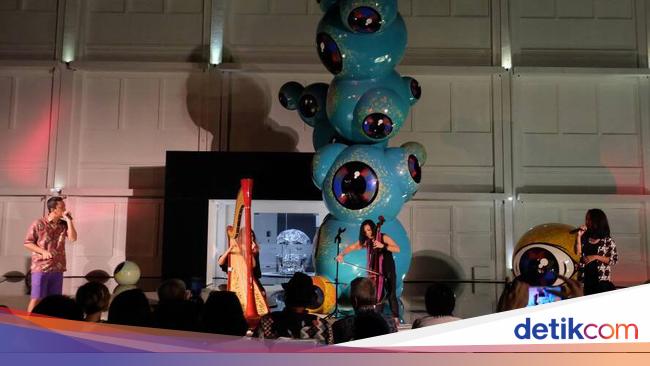 'Bola Mata' Wedhar Riyadi di Art Jog 10 Tampil Ngepop dan Gigantik