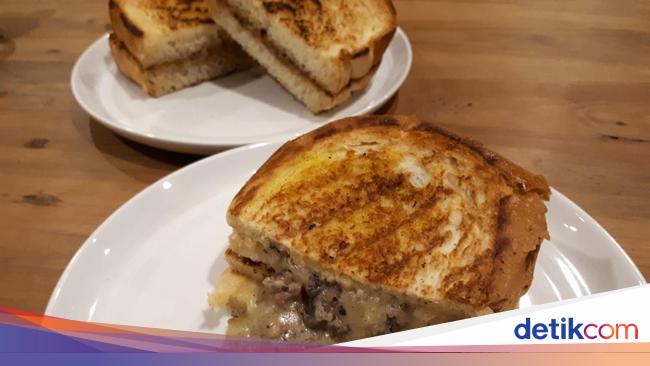 Roti Eneng: Ada Creamy Grilled Cheese dan Pasta Bertabur Teri yang Gurih