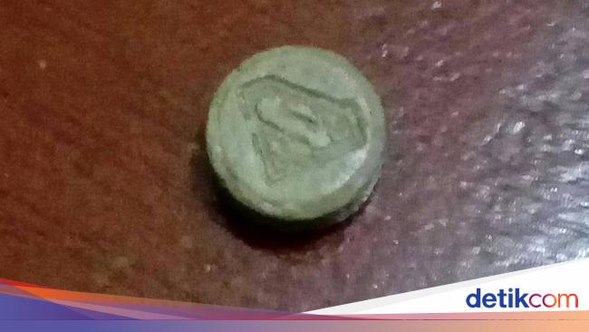 Polisi Ungkap Peredaran Ekstasi Logo Superman Berefek Mirip Flakka
