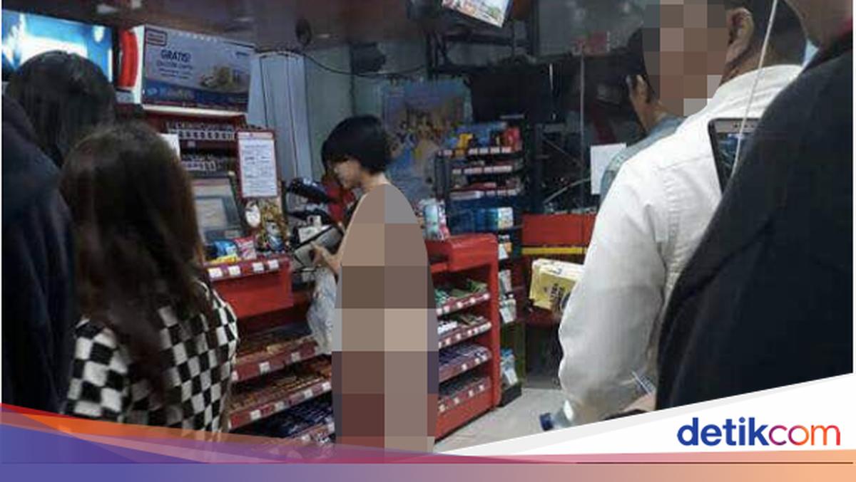 Kisah Heboh Mereka Nyaris Bugil di Tempat Umum
