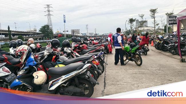 Libur Lebaran, Parkiran RPTRA Kalijodo Ramai dan Bebas Preman