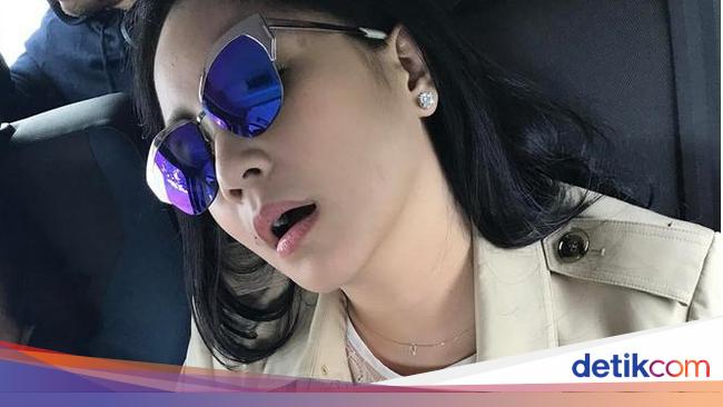 Duh! Nagita Slavina Tidur Mangap Aja Cantik Banget