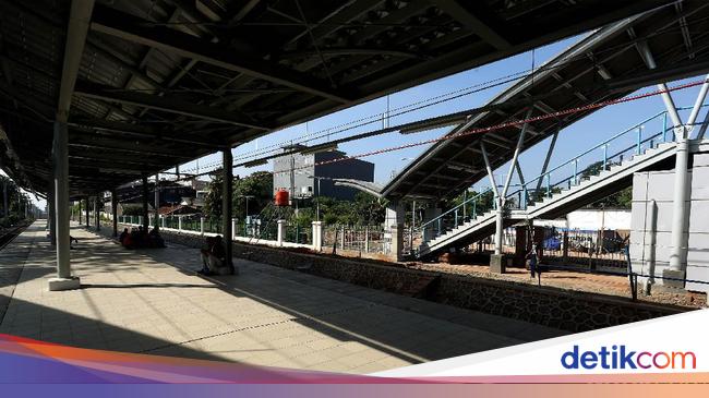 Stasiun KA Bekasi Timur Hampir Rampung