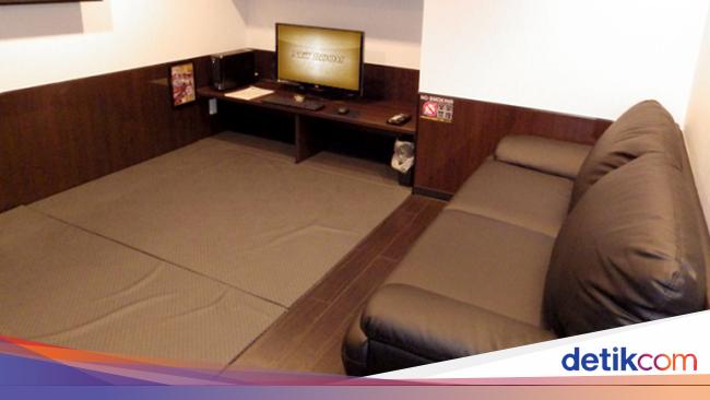 Penampakan Warnet Mewah Merangkap Penginapan