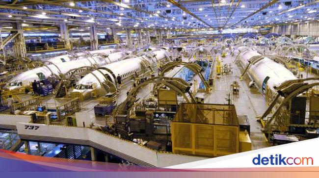 Ternyata Begini Suasana Pabrik Pesawat Terbang