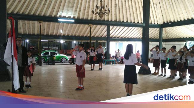 Guru Sekolah Bhinneka Tunggal Ika Yogya Mengaku Tak Digaji 3 Bulan