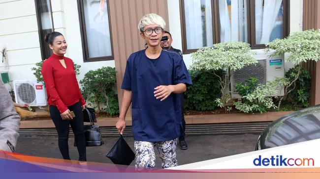 Aming dan Evelyn Resmi Bercerai Secara Hukum dan Agama Aming dan Evelyn Resmi Bercerai Secara Hukum dan Agama