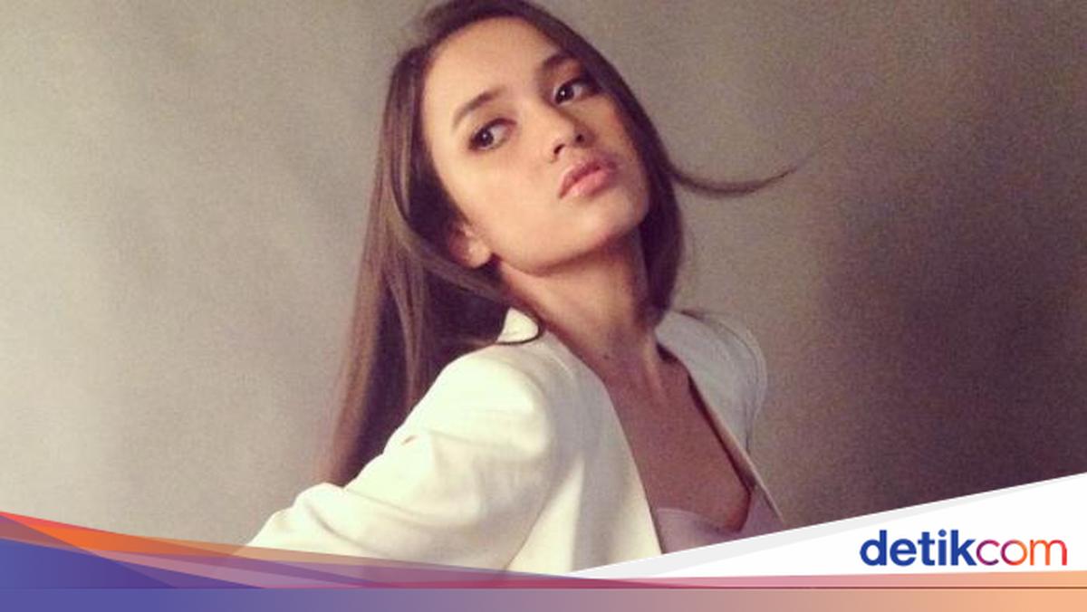 Aww.. Manis Banget Sih Anjani Dina!