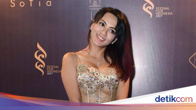 Yeyen Lidya Cantiknya Awet