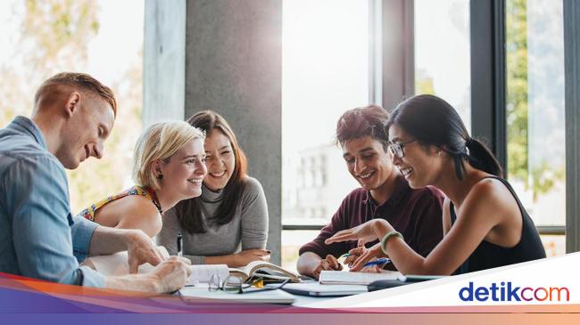 8 Kampus Indonesia Ini Punya Program Pertukaran Pelajar ke Luar Negeri