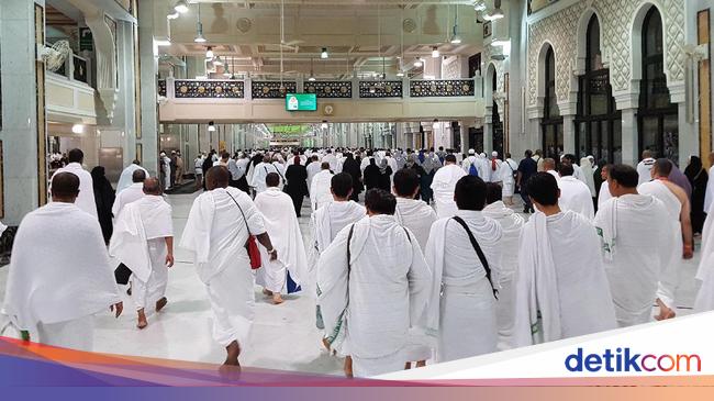 Doa Sa'i Perjalanan Pertama dari Safa ke Marwah