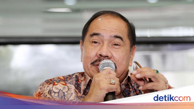 DPR Cecar PPATK soal RUU Pembatasan Transaksi Tunai Rp 100 Juta DPR Cecar PPATK soal RUU Pembatasan Transaksi Tunai Rp 100 Juta