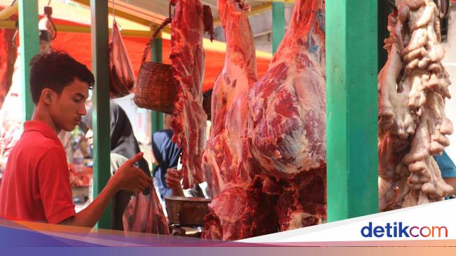 Kenapa Sih Kok Daging Kambing Harus Digantung Sebelum Dimasak?