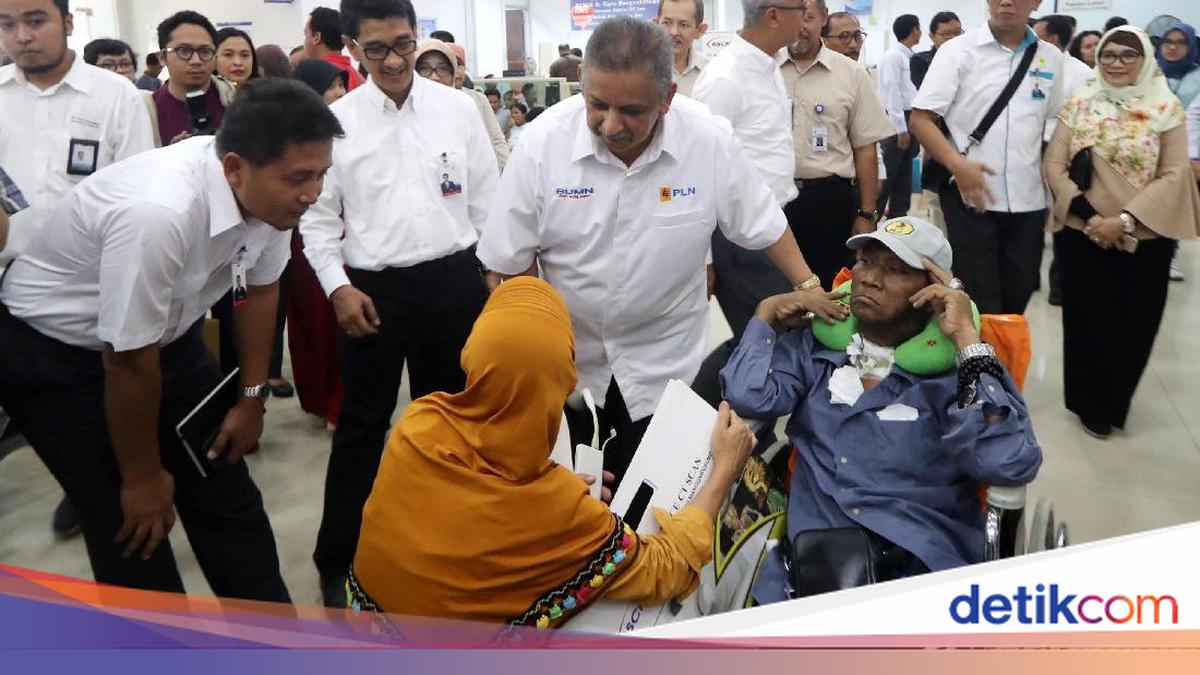 Dirut PLN Sofyan Basir Kunjungi RSCM