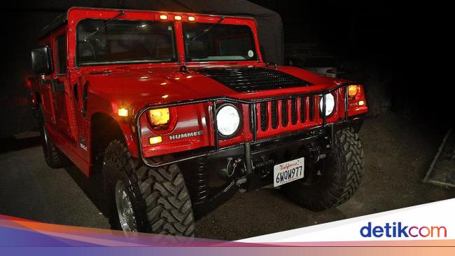 Hummer Bertenaga Listrik Mulai Jalan-jalan