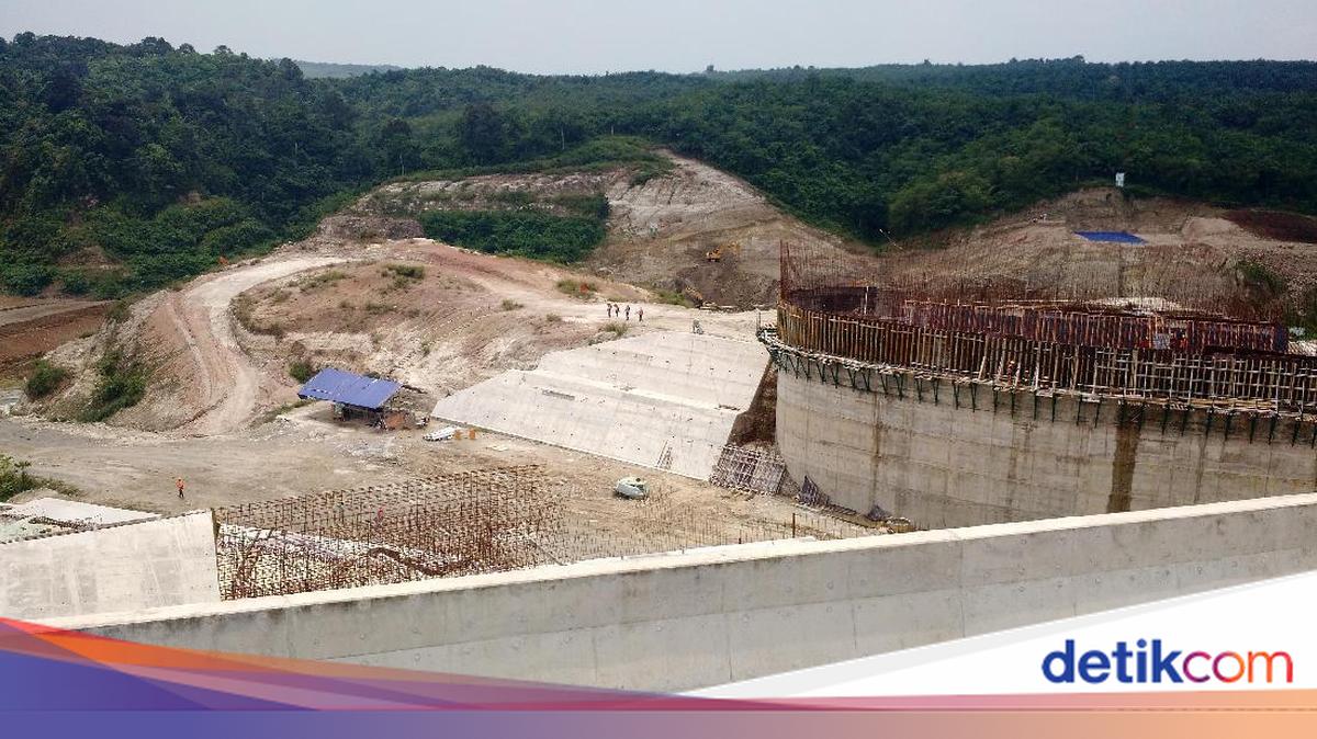 Cerita Misteri 51 Makam Keramat di Lokasi Pembangunan Waduk Karian