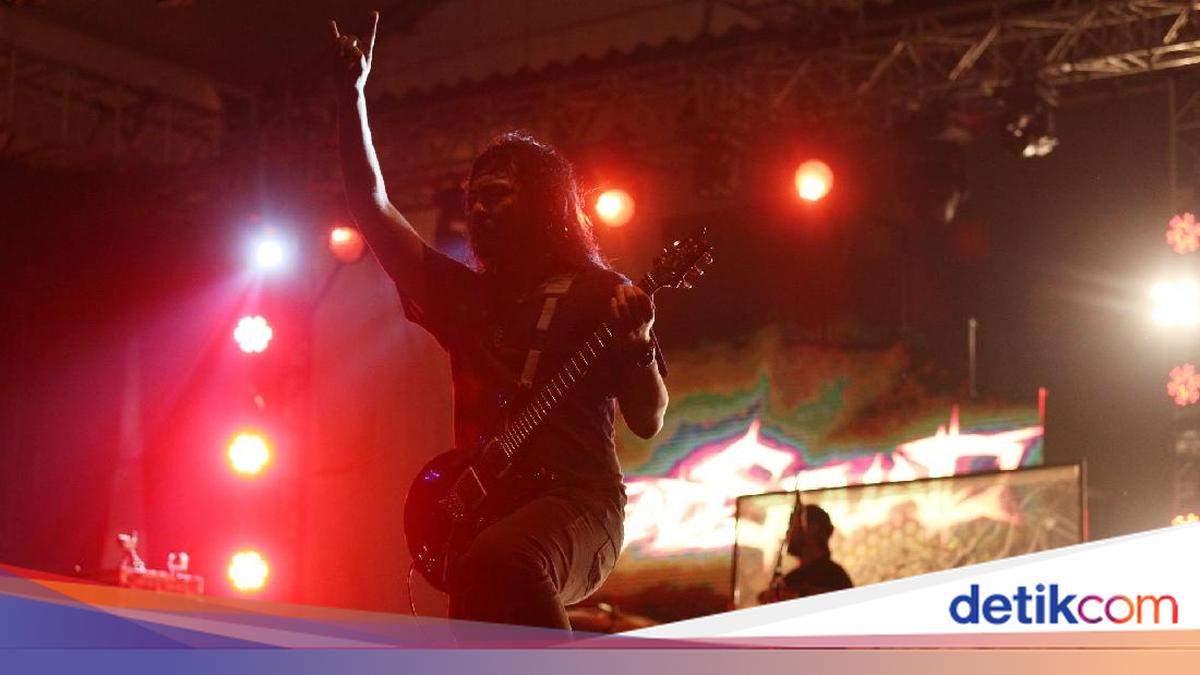 Deadsquad Umumkan Keluarnya Daniel Mardhany dari Band