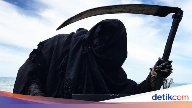 Pekerjaan Paling Menakutkan di Dunia, Berani Coba?