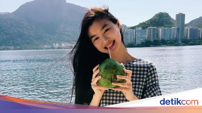 Foto: Liburannya Estelle Chen, Model China Termuda Victoria's Secret