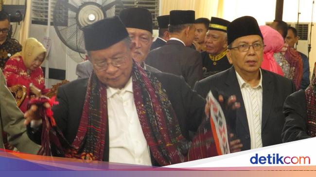 Momen Todung hingga Darmin Manortor di Pesta Adat Kahiyang-Bobby