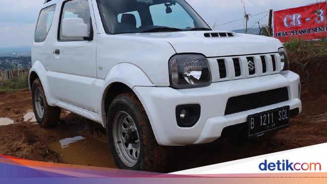 Main Tanah Bareng Si Mungil Suzuki Jimny Main Tanah Bareng Si Mungil Suzuki Jimny