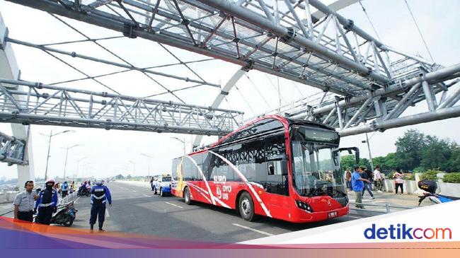 Ini Kecanggihan 'Suroboyo Bus' yang akan Beroperasi di Surabaya