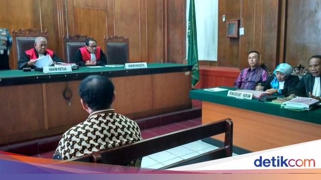 Saksi Ahli Hukum Pidana Dihadirkan di Persidangan Bos Pasar Turi