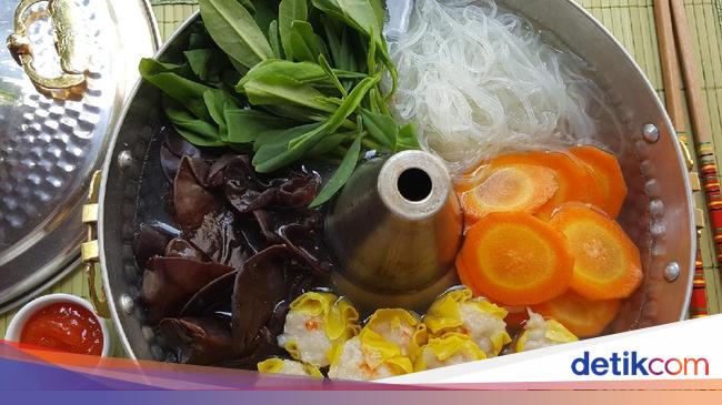 Resep Sup : Veggie Hot Pot with Fiesta Siomay