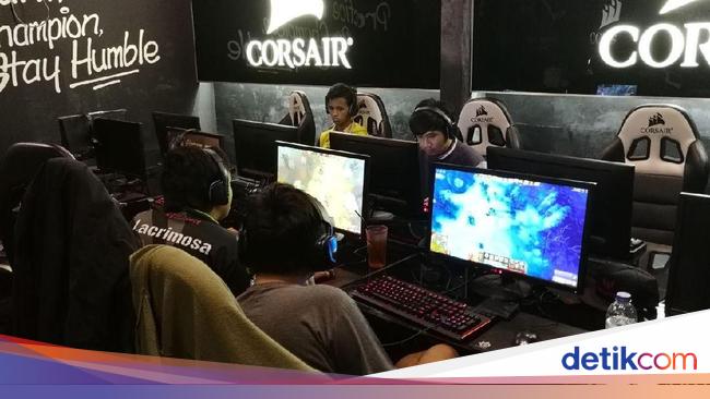 Melongok Warnet Idaman Gamer di Kota Malang