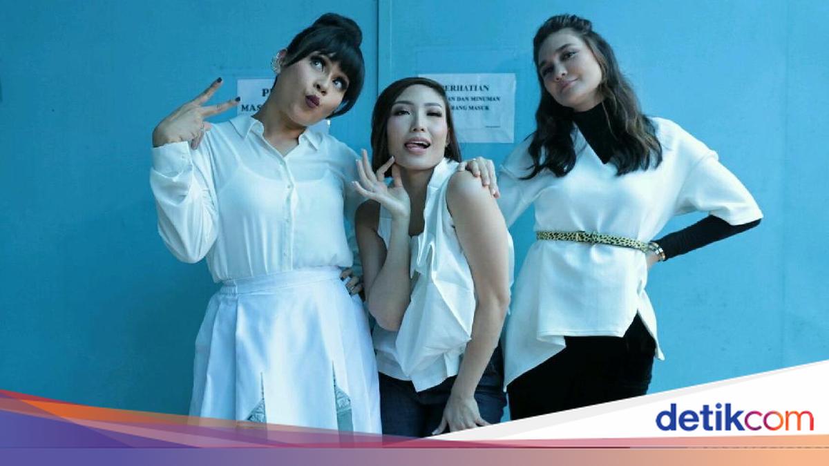 Gaya Genit Geng Menteri Ceria