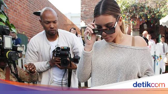 Gaya Kim Kardashian Nonton PSG di Jepang Disorot, Pakai Tas Termahal di Dunia