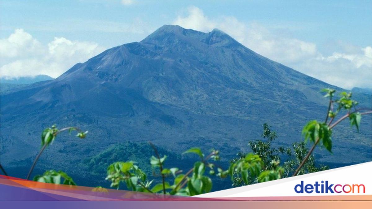 Gunung di Bali Akan Jadi Kawasan Suci, Tokoh Adat Sebut-sebut soal Bule ...