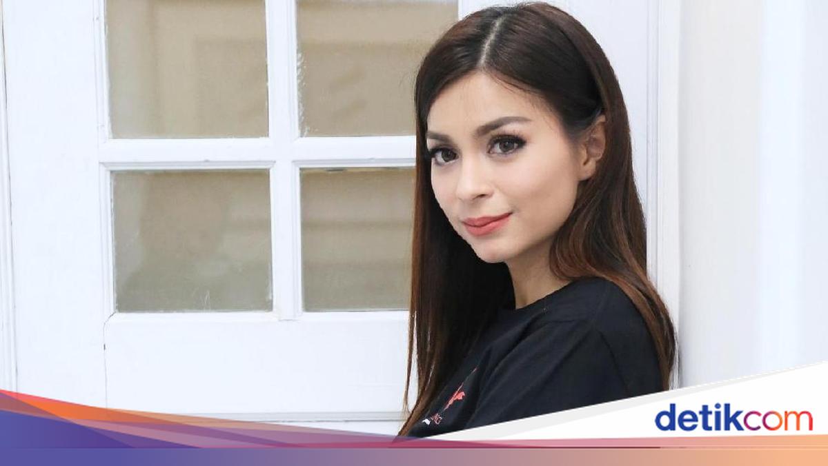 Oh My... Marko Simic Kirim Foto Tanpa Baju ke Sandra Olga