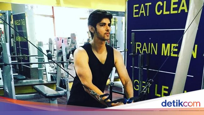 Rohan Mehra, Aktor Sekaligus Model India Berwajah Imut yang Rajin Olahraga