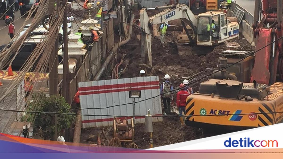 Pipa Gas Bocor di Proyek LRT, PUPR: Adhi Karya Pegang Peta Utilitas?