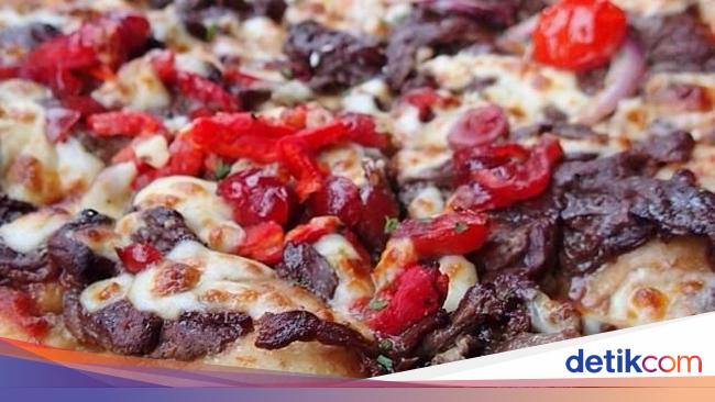 8 Topping Pizza Unik, Daging Buaya, Kanguru hingga Rusa!