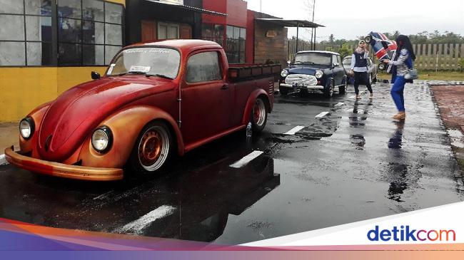 Liburan ke Borobudur, Mampir ke Taman Mobil Rongsok yang Unik