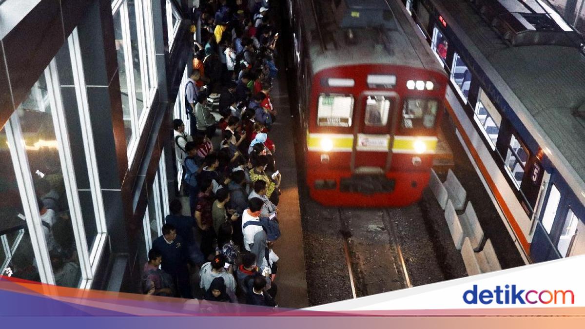 Sudah Didatangi Menhub, Stasiun Duri Masih Horor