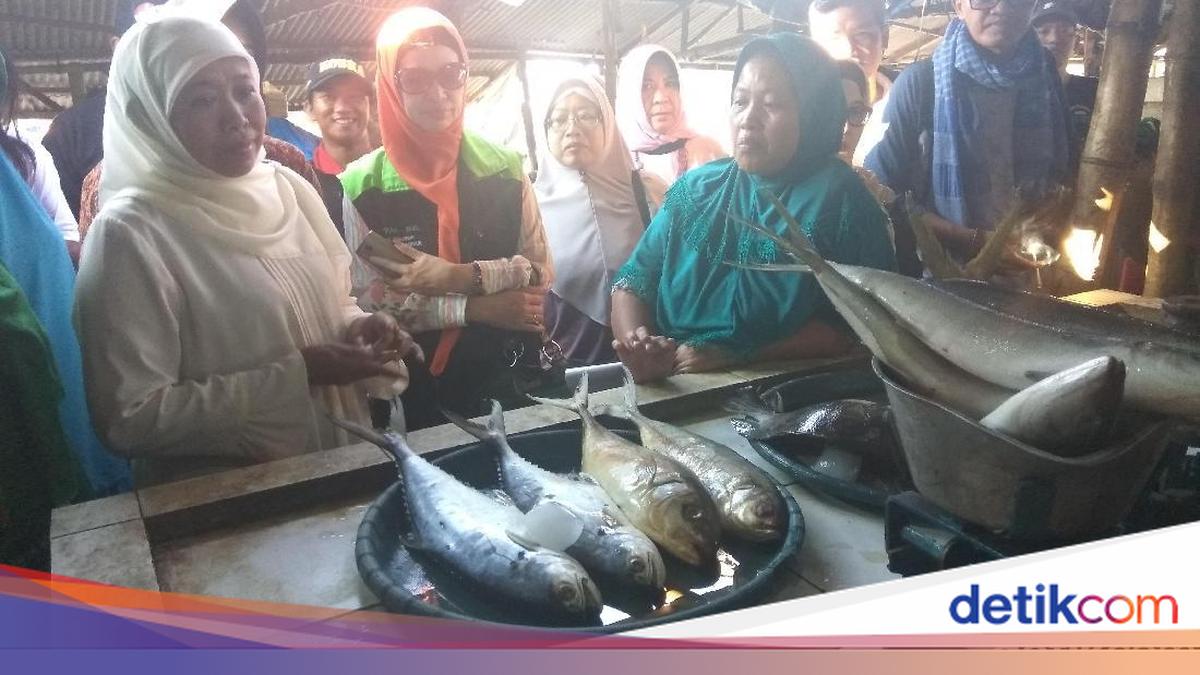 Prihatin Lihat Pasar Ikan Gisik Cemandi, Ini Solusi Khofifah