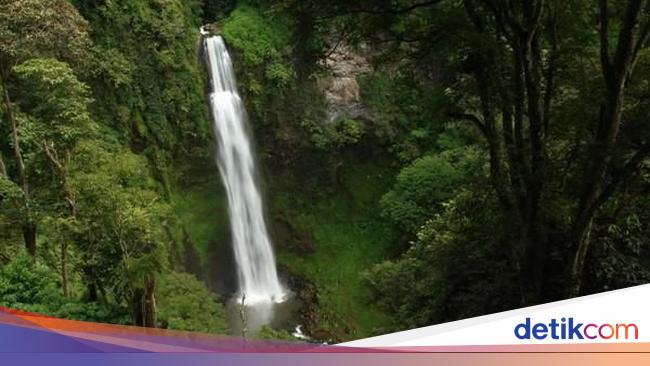 7 Wisata Air Terjun Terpopuler di Jawa Barat