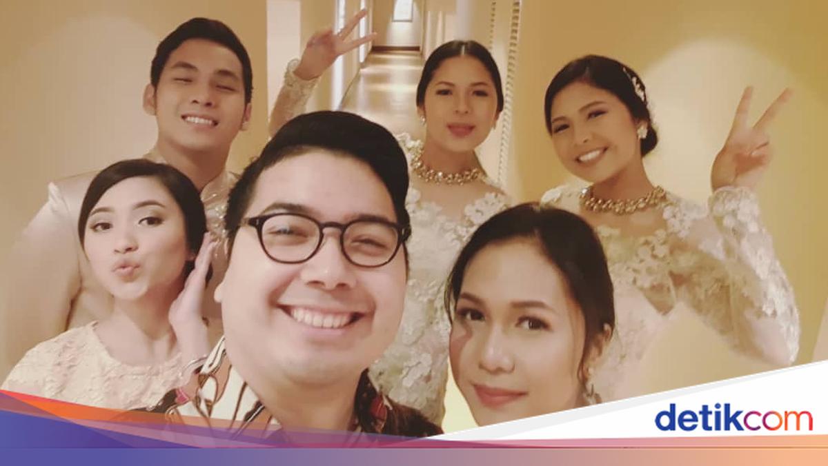 Raditya Dika Nikah, Netizen Wanita Fokus Ketampanan Adiknya