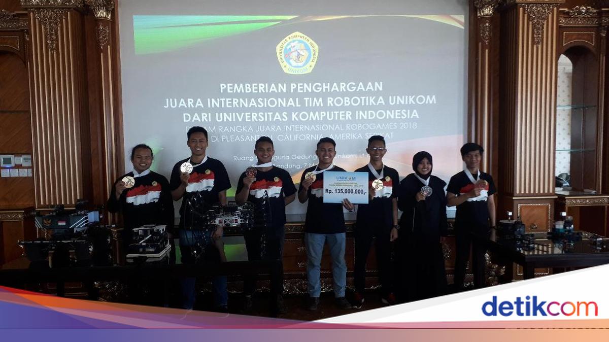 Mahasiswa Unikom Gondol 7 Medali Kompetisi Robot di Amerika