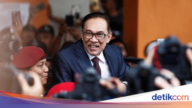 Jelang Dilantik Jadi PM Malaysia, Rumah Anwar Ibrahim Dijaga Ketat