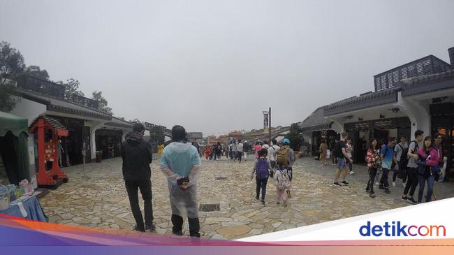 Foto: Desa Berkabut yang Cantik di Hong Kong
