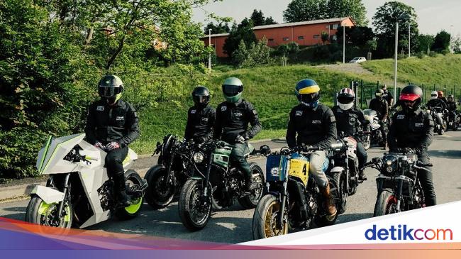 Motor Retro Yamaha Dimodifikasi Jadi 6 Gaya Keren