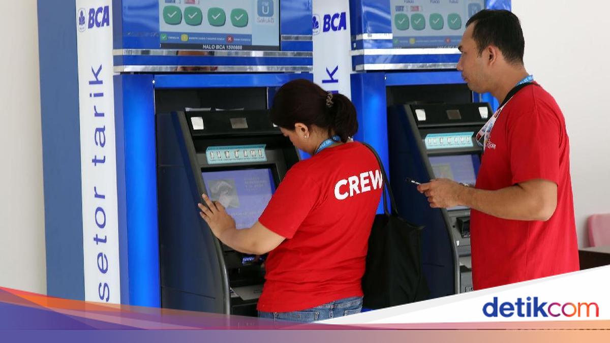 3 Fakta Layar ATM BCA Bisa 'Diintip' Orang Lain