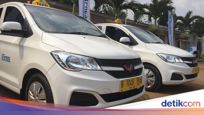 Catat! Ini Jam Operasional Taksi Express Wuling